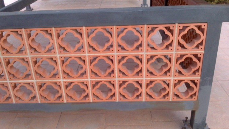 Cloverleaf Screen Block - Terracotta World