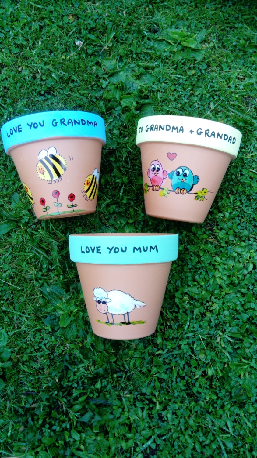 Personalised plant pots - Terracotta World